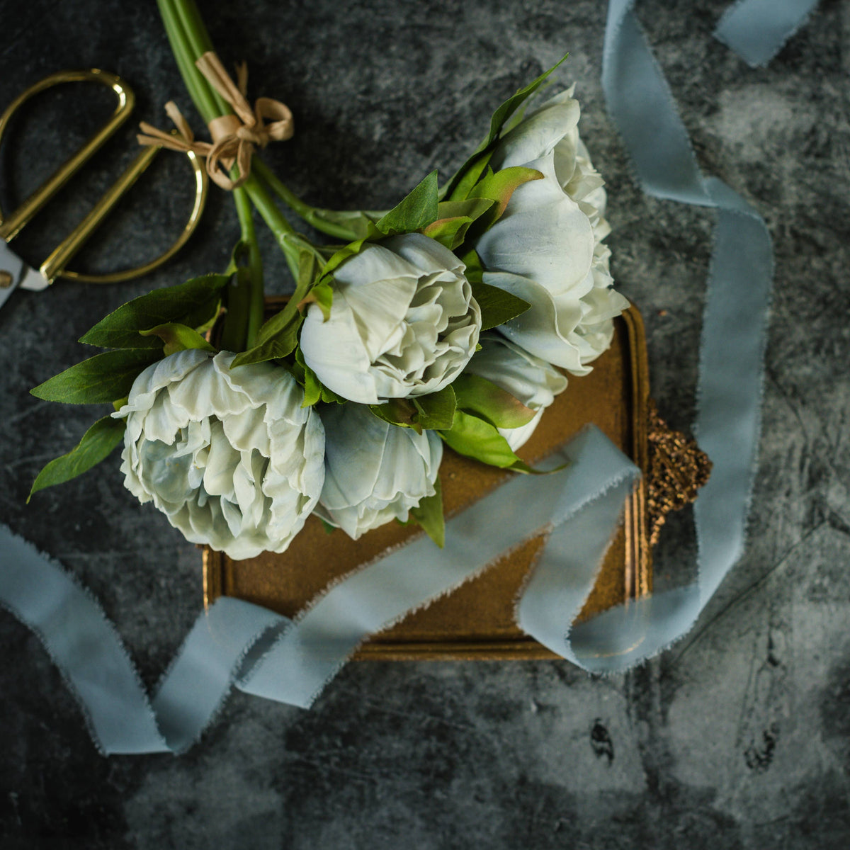 DUSTY BLUE PEONY BUNDLE — Cedar & Thread